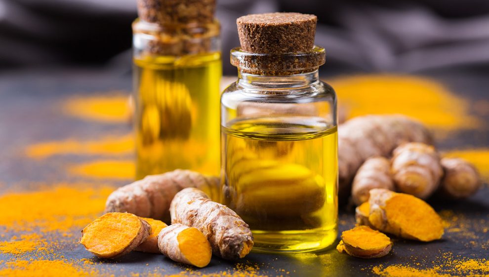 Best Turmeric Oil for Face: Uses & Benefits for Radiant Skin